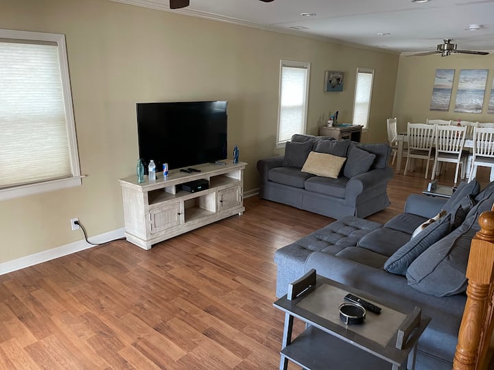 3 Bedrooms At The Beach And Boardwalk - Lavallette, NJ