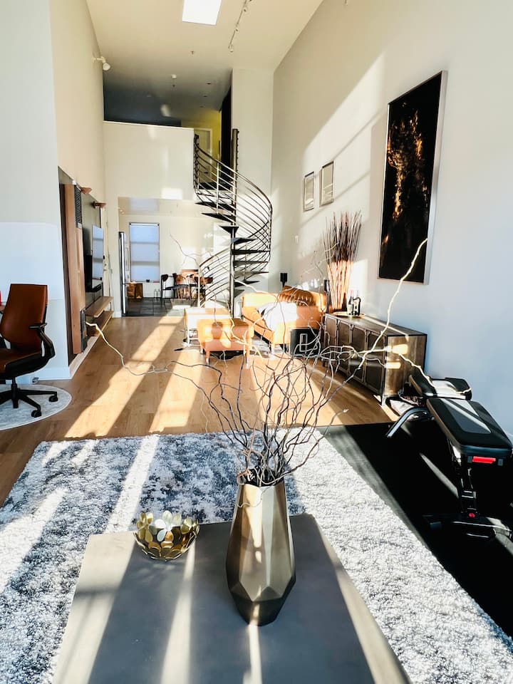 Safe Area Long-term | Workspace | Private Parking - San Francisco, CA