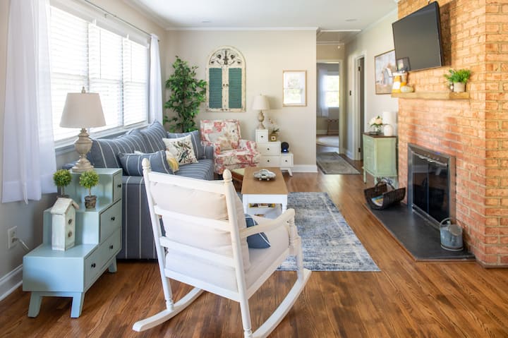 Murrayhill Cottage - Charlotte, NC
