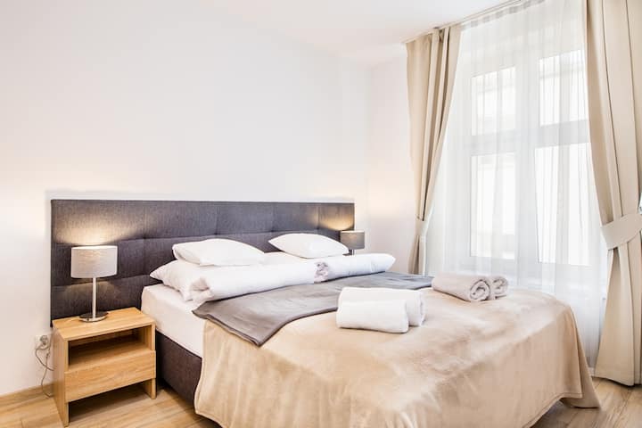 Bosacka - Old Town Apt - Krakow