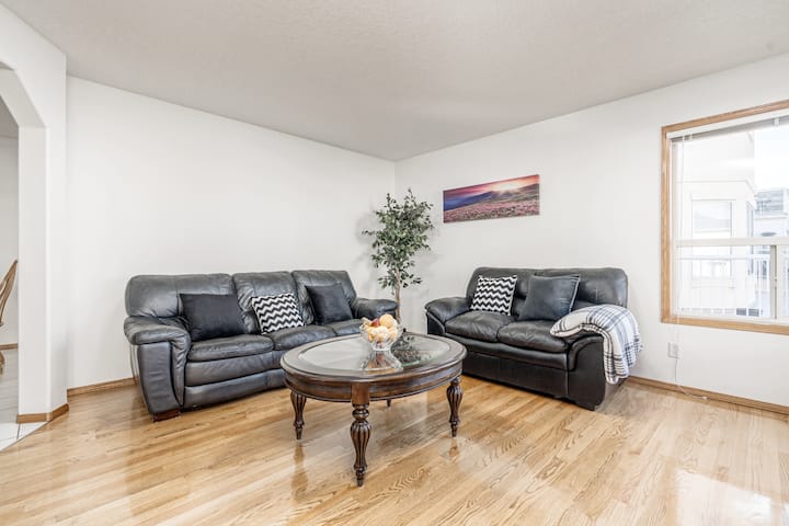 Top 6 Mansion Rentals In Calgary, Canada - Updated 2025 | Trip101