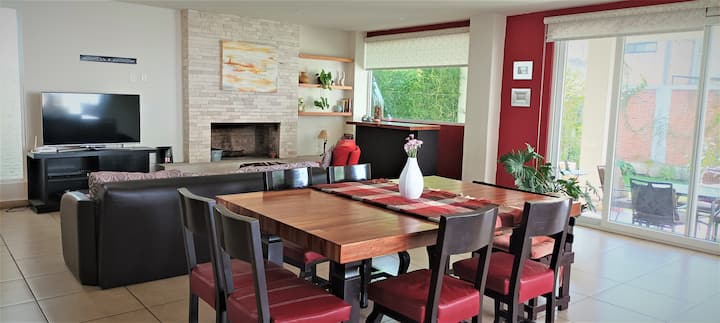 Moden And Cozy, W/ Garden, Terraces, 4brs, 2.5 Bts - Puebla