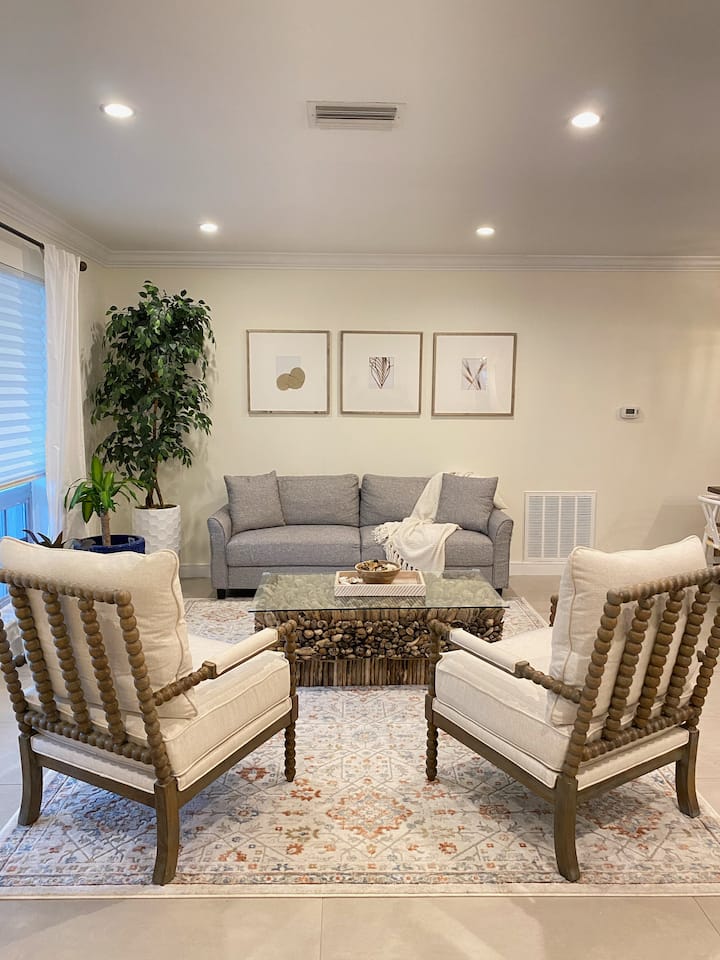 Lush Pool Home - Hot Hollywood Location! - Miramar, FL