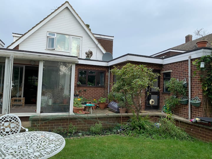 Comfortable Room, Private Home, Warm Welcome - Bedford, Royaume-Uni