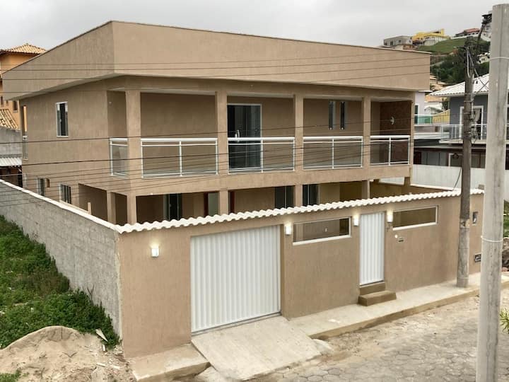 Casa Grande Com Piscina No Condomínio Dos Pássaros - Cabo Frio
