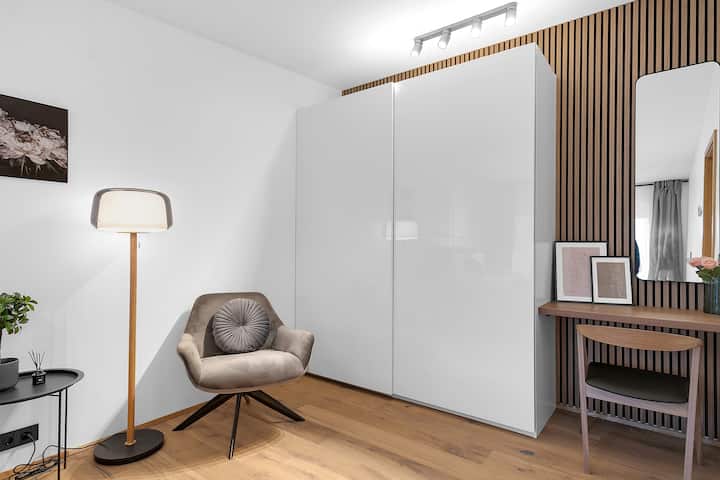 Six Bedroom Luxury Apartments In The Same House. - Reykjavik