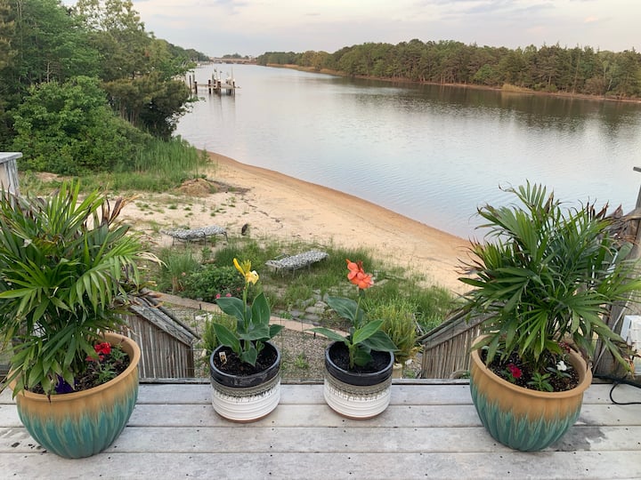 Beautiful Waterfront Villa W/ 3 Br, 2 Bath. - Barnegat Light, NJ