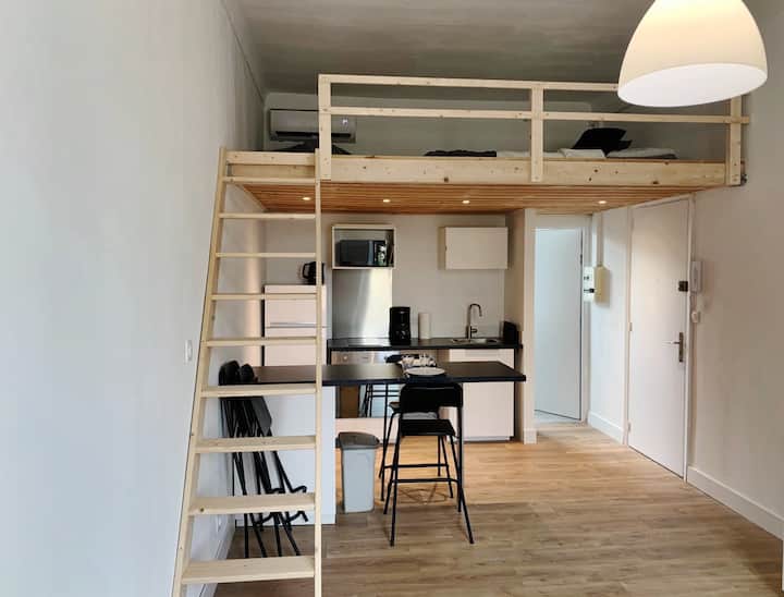 F1 Lumineux + Mezzanine • 5 Min Plages Golfe-juan - Golfe-Juan