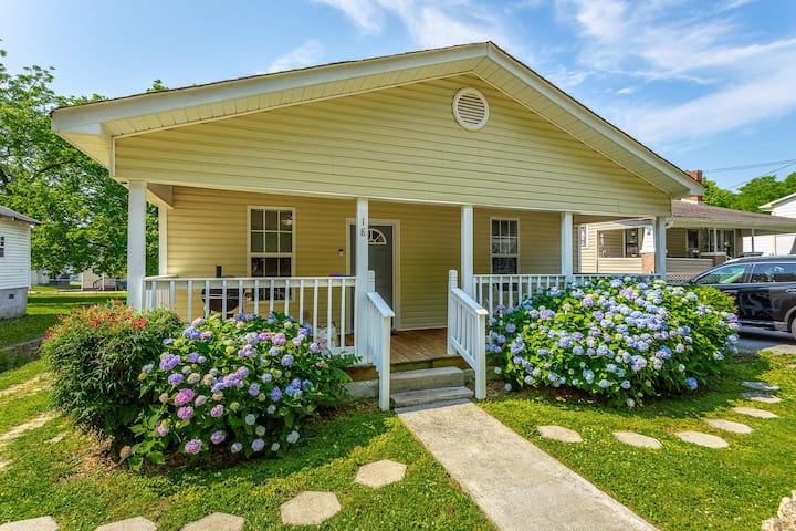 Charming Bungalow Close To Everything Northshore! - Signal Mountain, TN