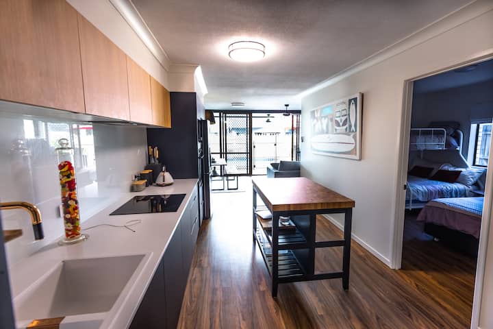 Alex Surf Apartment - Maroochydore