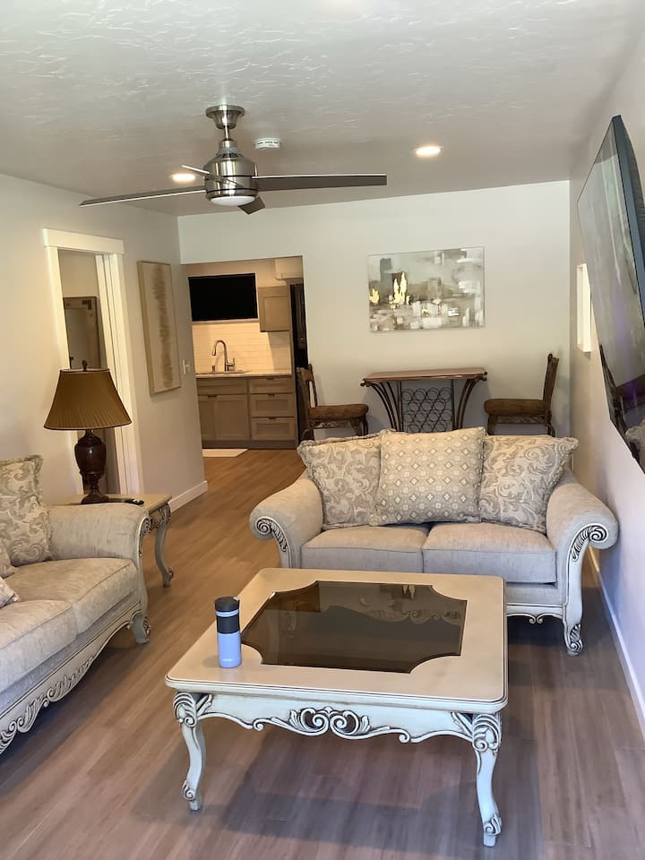 Little Comfort By The Belt - Lucky Peak State Park, Boise