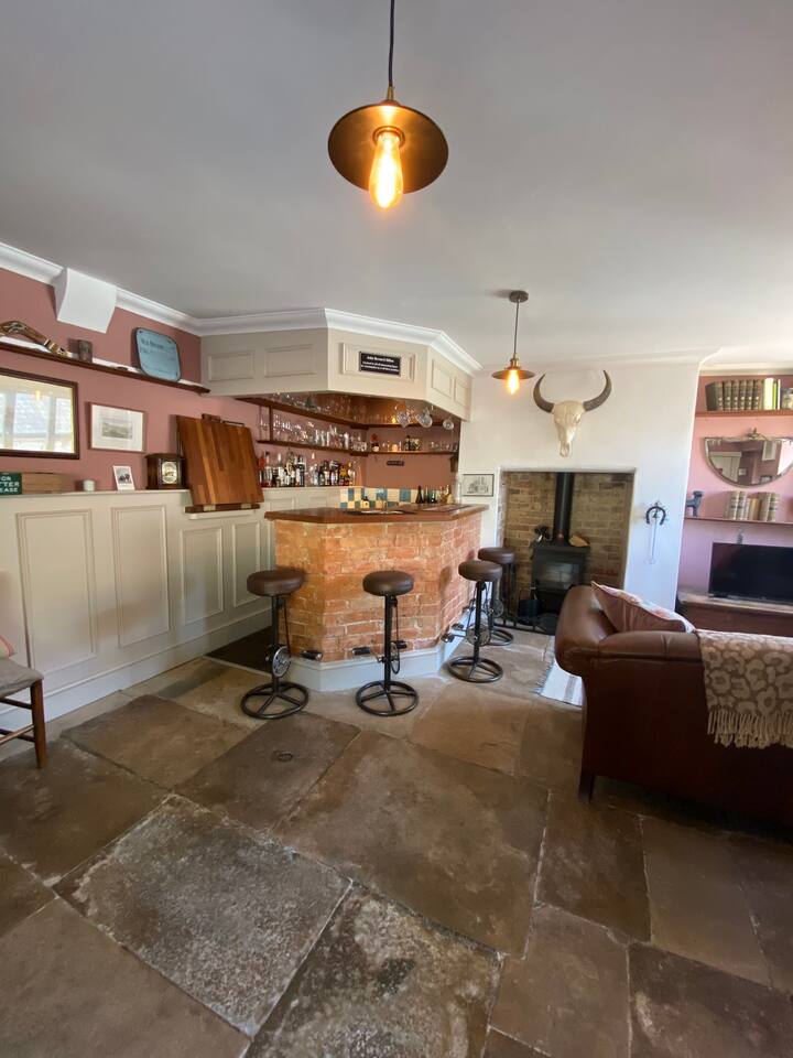 An Annex With A View In Aonb - Beer