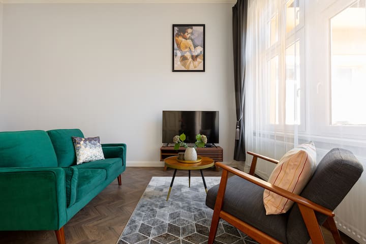 Ls Home Ac - Budapest