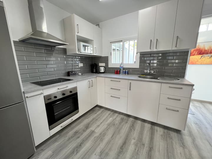Beautiful 2-bedroom Bungalow In Playa Del Ingles - Maspalomas