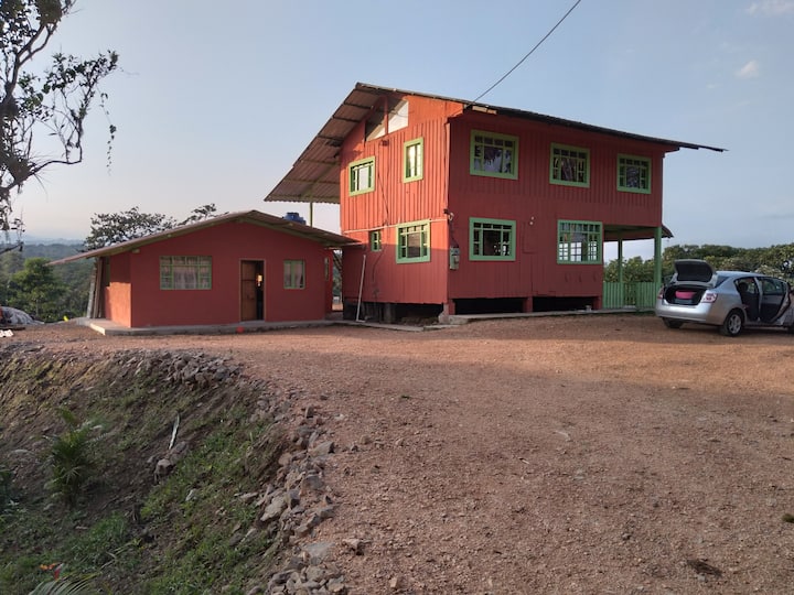 Hermosa Casa Hacienda En Un Lugar Paradisíaco. - Los Bancos