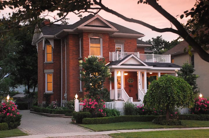 Mornington Rose - Ebony Room/balcony Adults Only - Stratford