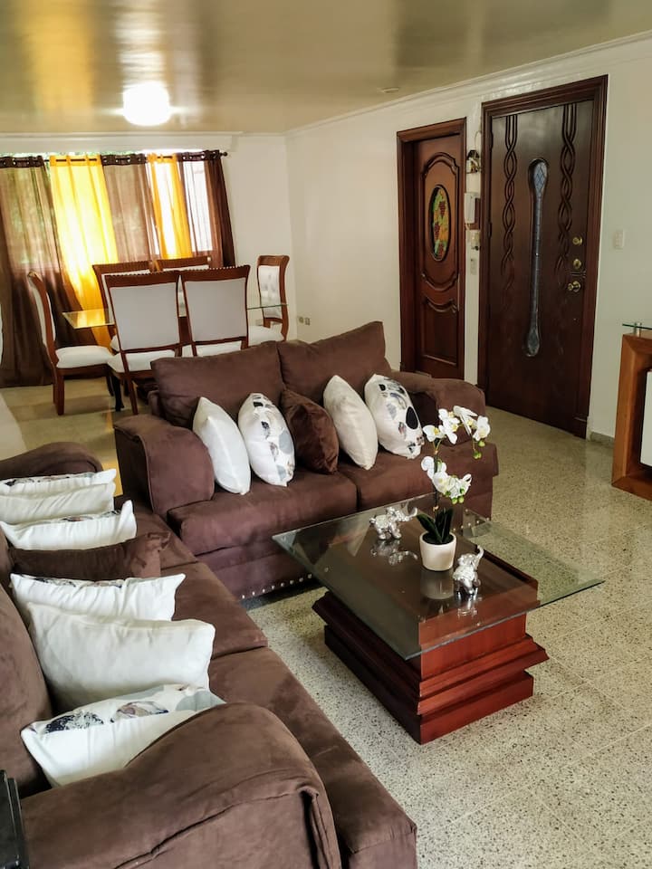 Apartamento Comodo Gazcue -Centro De La Ciudad - Santo Domingo