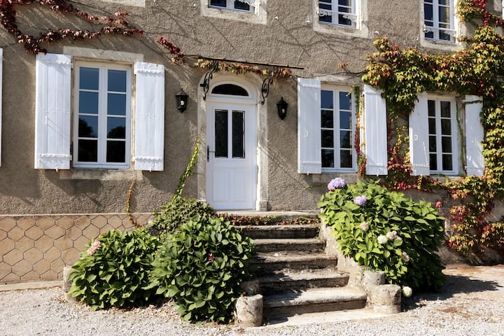 Vaste Demeure, Jardin, Pétanque - France
