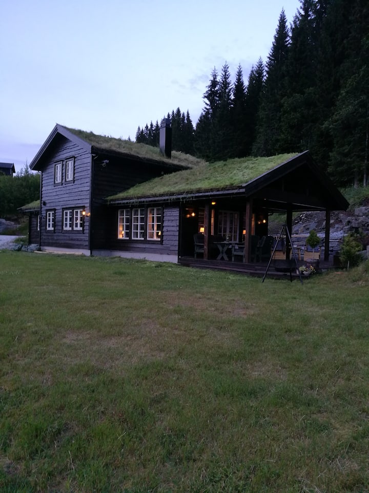 Stor Familiehytte I Flotte Omgivelser - Gudvangen