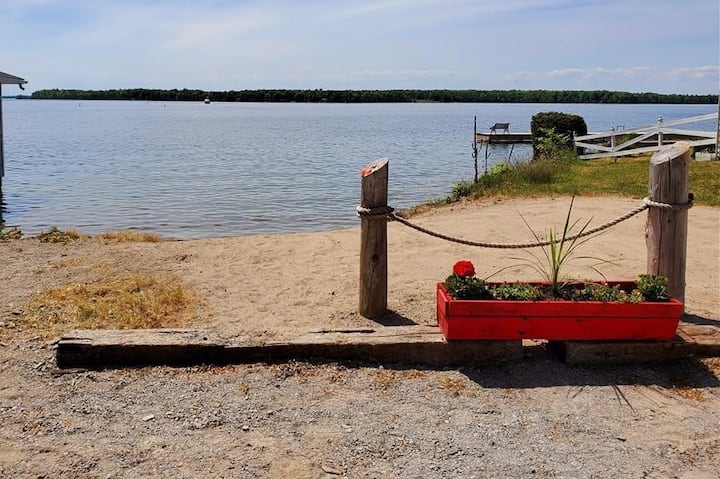 Lovely 3 Bedroom Unit Steps From Balsam Lake - Fenelon Falls