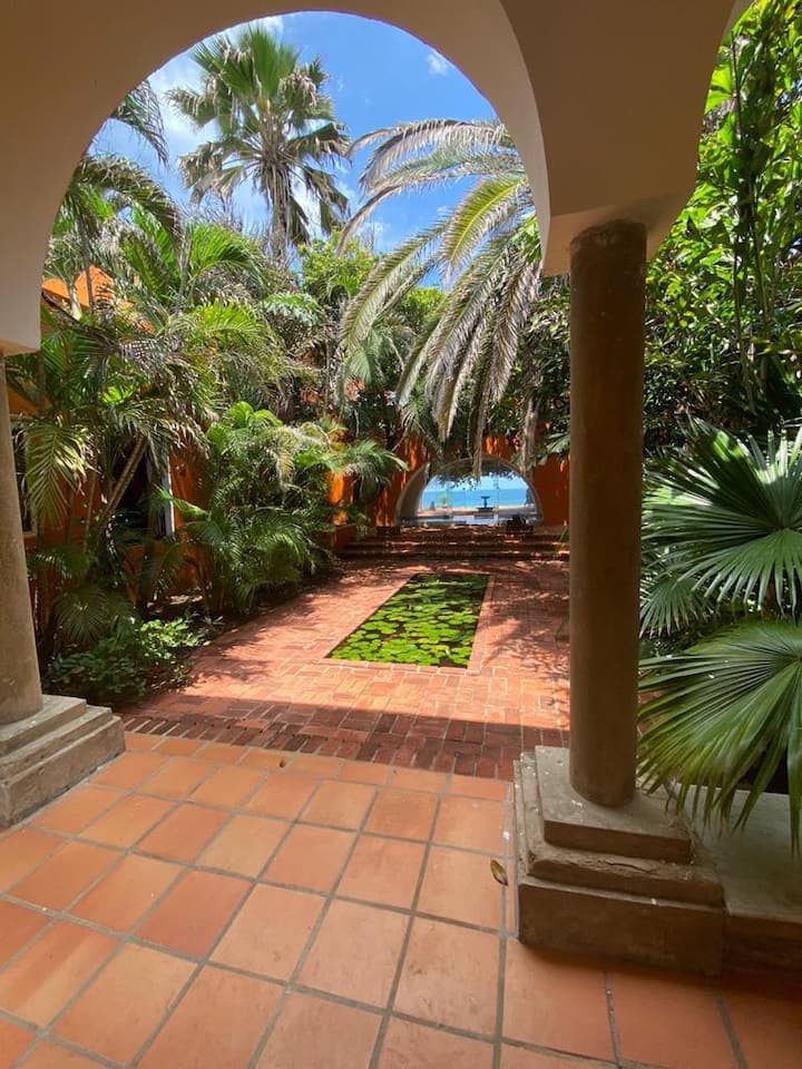 Ocean View Cliff Retreat - Barranquilla