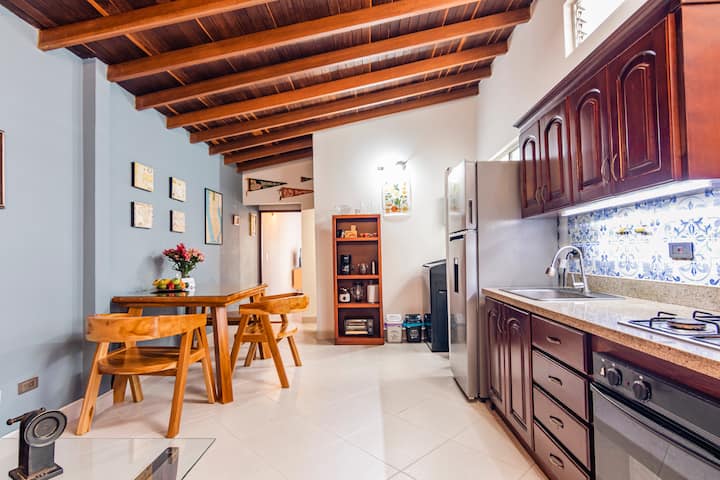 Acogedor Apartamento En Medellín - Medellín, Colombia