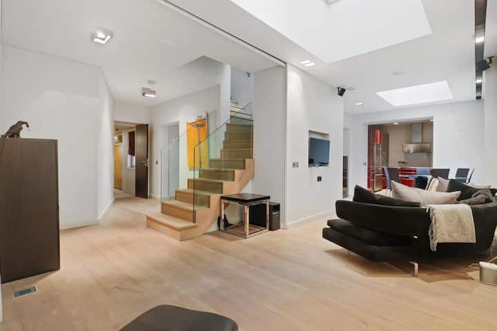 The Duplex Mayfair - Wembley Stadium