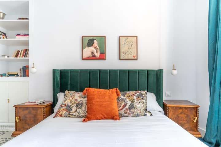 Urgell · Stunning Brand New 4br/3bth Apt - Barcelona