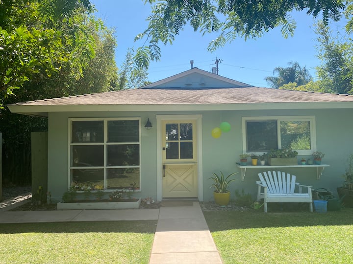Walk To The Beach Then Relax In The Amazing Yard!! - Encinitas, CA