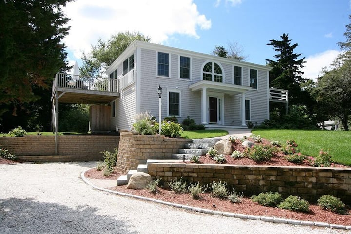East Orleans Aerie Between 2 Ocean Beaches! - Eastham, MA