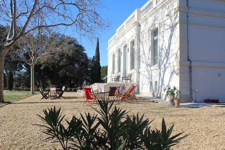 Beautiful 19th Century Mansion - Gruissan