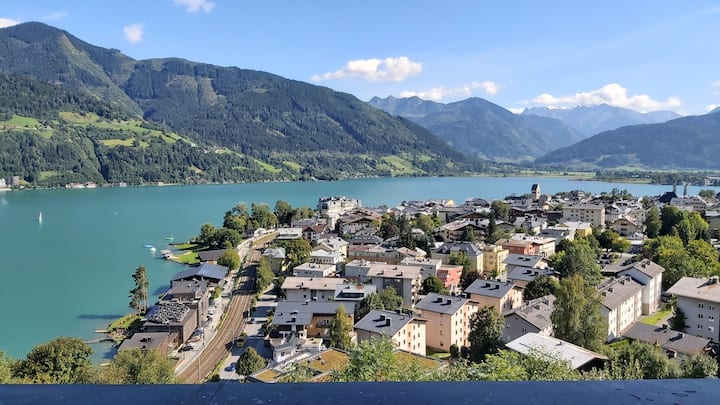Beautiful, Exclusive Apartment With Lake View - Zell am See