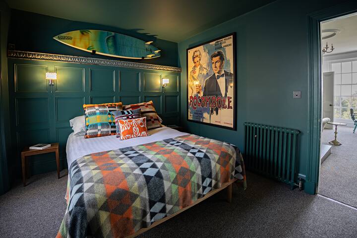Romantic Hideout. Spacious Stay Near Tunnels - Ilfracombe