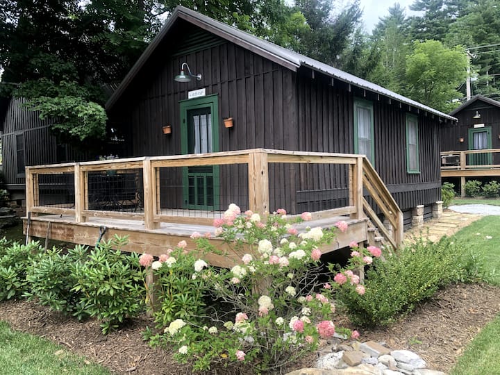 The Birch Cabin - Part Of Cashiers Lake Cabins - Cashiers, NC