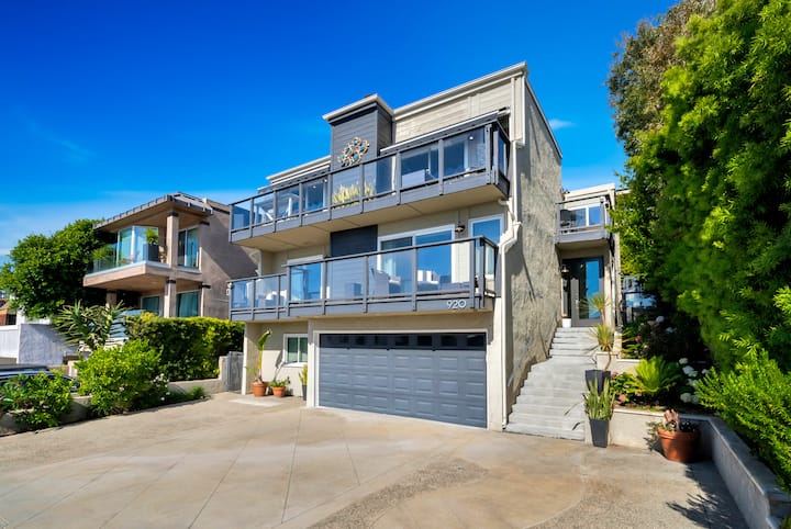 Panoramic Ocean Views! Hot Tub & Private Deck - Laguna Beach, CA