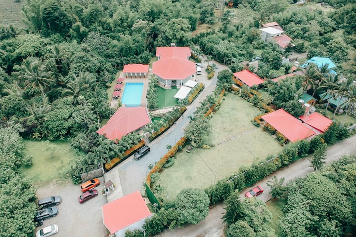 6 Bedroom Resort W/ Pool For 22 Pax At Montvida! - Tagaytay
