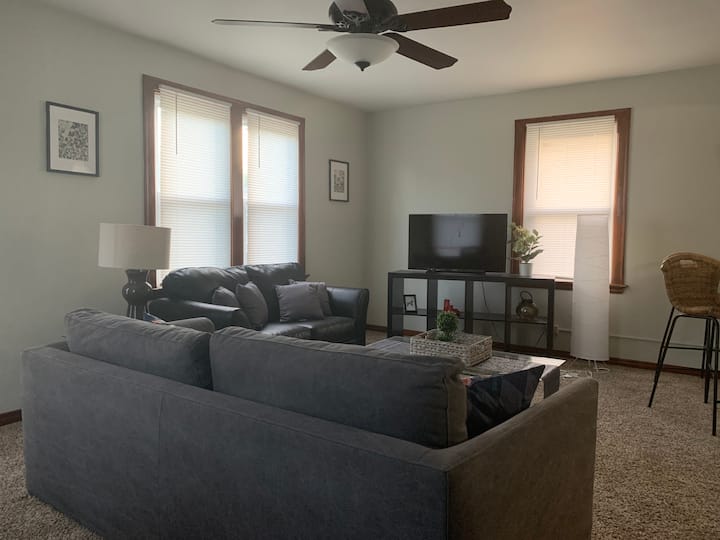 Lovely 1-bedroom Unit Just 5 Minutes From Downtown - Covington, KY
