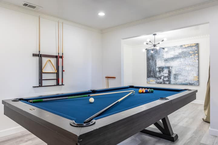 Beautiful Home Close To Downtown Dallas. - DeSoto, TX
