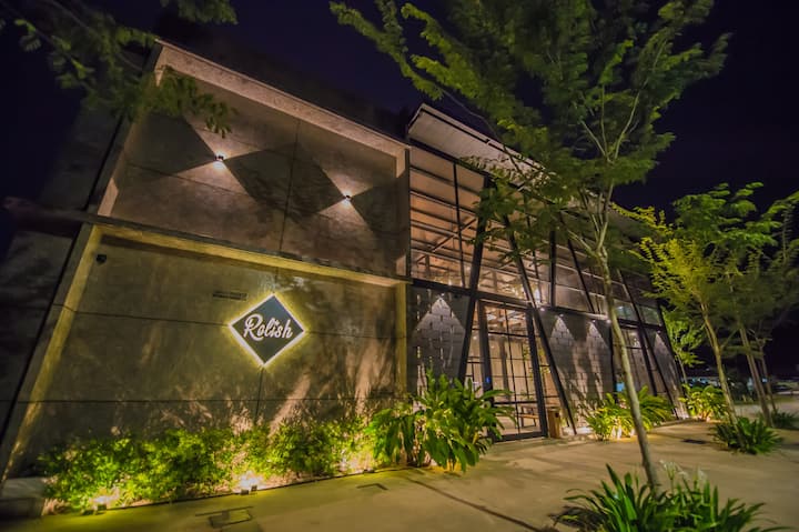 Unique Private Space For Group Near Teluk Cempedak - Kuantan