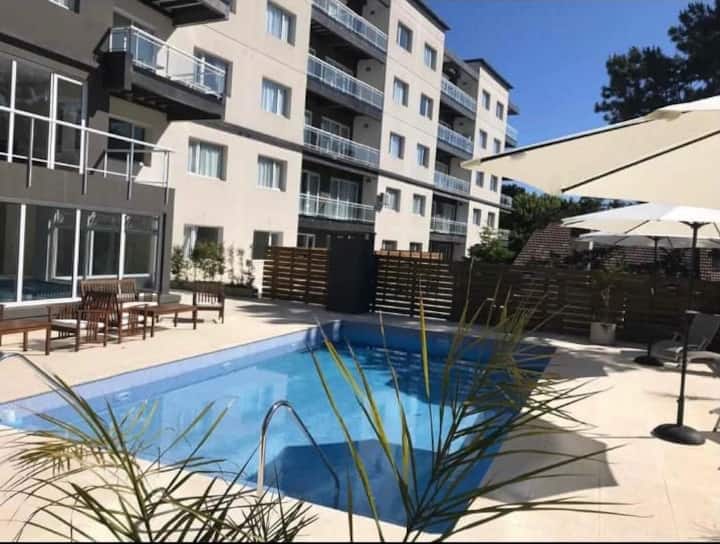 Hermoso Departamento Con Piletas Climatizadas - Pinamar