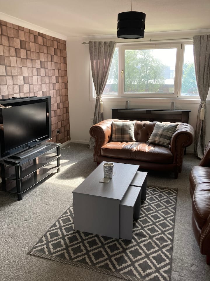 Great For Commuting, Budget Friendly Apartment. - Paisley