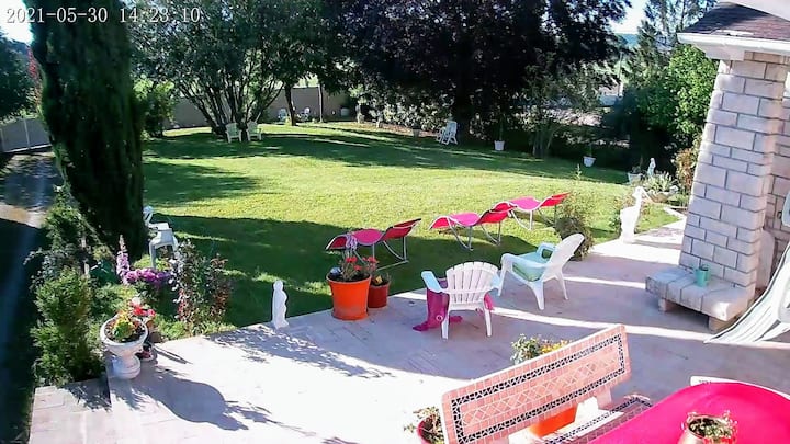 Agréable Chambre Dans Un Cadre Calme Et Spacieux - Villeneuve-sur-Yonne