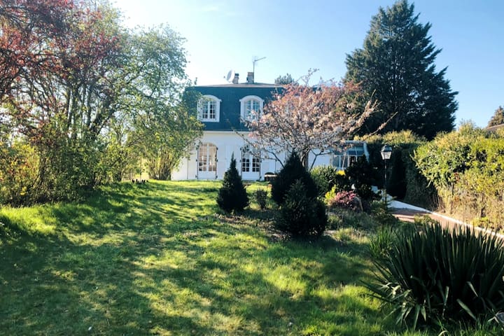 Le Refuge Des Saisons - Thoiry