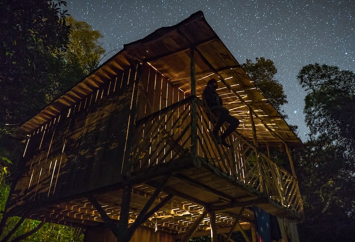 "Pole House": Frente Al Rio-en Rumi Wilco Ecolodge - Vilcabamba