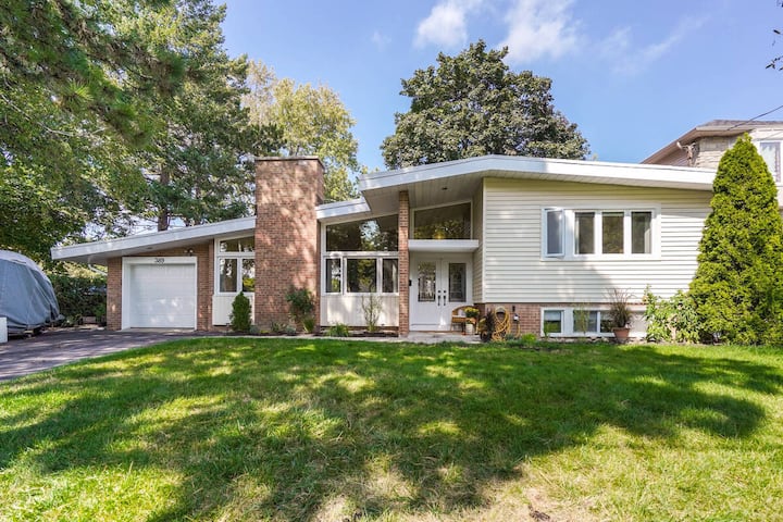 Unwind In A Home Away From Home, Sleeps 5 In Gta - Richmond Hill