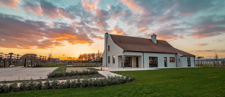 Luxe Privé Domein Met Binnenzwembad Voor 30 Pers. - Waregem