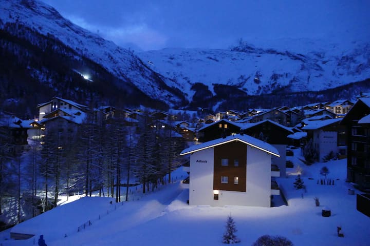 Tolle Wohnung Mit Sichtkontakt Zu Alpin Express - Saas Fee