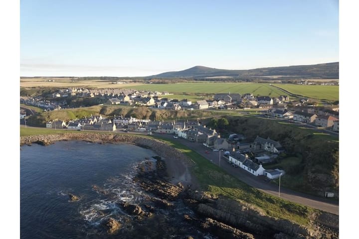Sealladh Mara Portessie - Cottage With Sea Views - Cullen