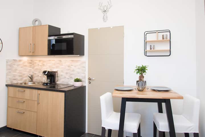 Studio Très Calme Tout Equipé Au Centre Du Village - Haute-Garonne