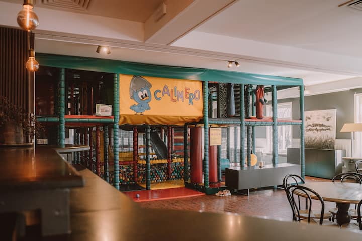 Vakantiewoning Met Binnenspeeltuin - Geel